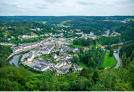 Het Kasteel van Godfried van Bouillon en het Graf van de Reus in ...